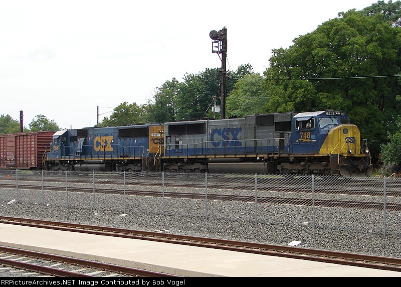 CSX 748 & 8661